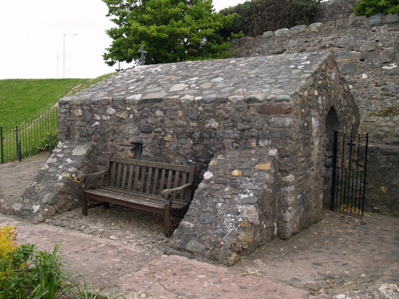 Holy Well & Chapel of St Trillo | Religiana